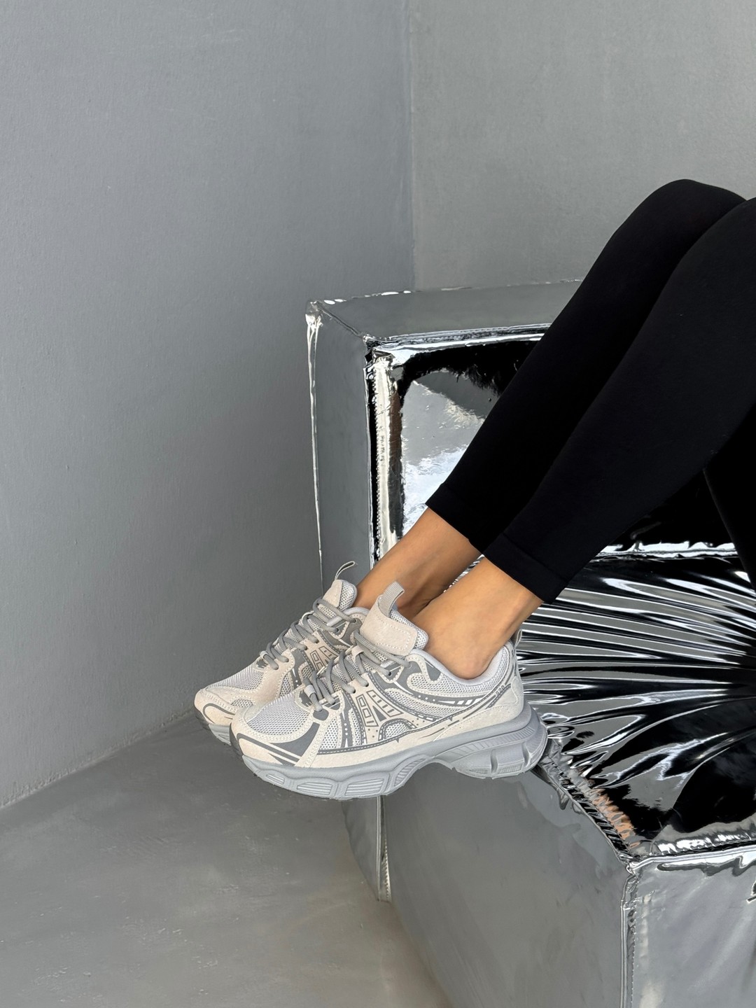 Кросівки на платформі сірі | LadyBoom