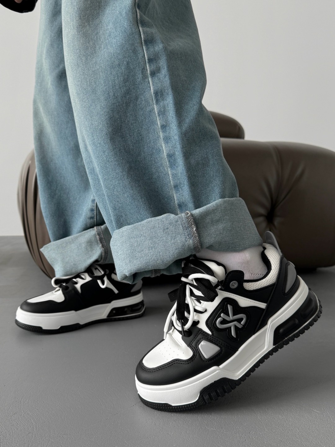 Кеди Elis чорно-білі | LadyBoom