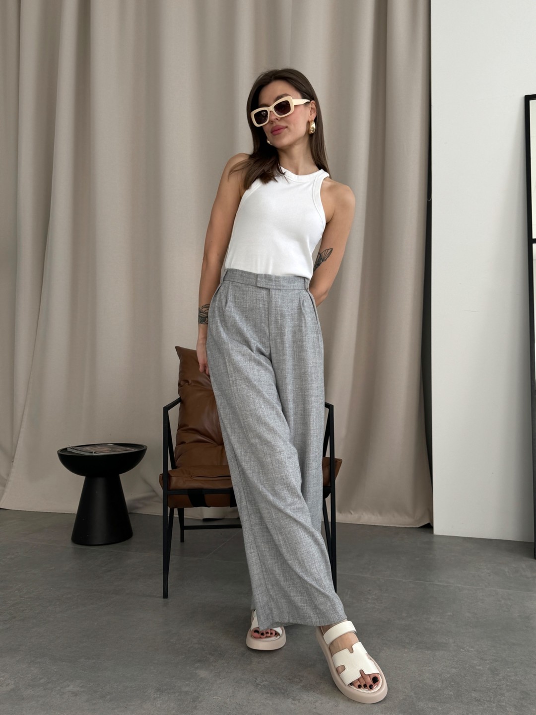 Шльопанці Kylie бежеві шкіряні | LadyBoom