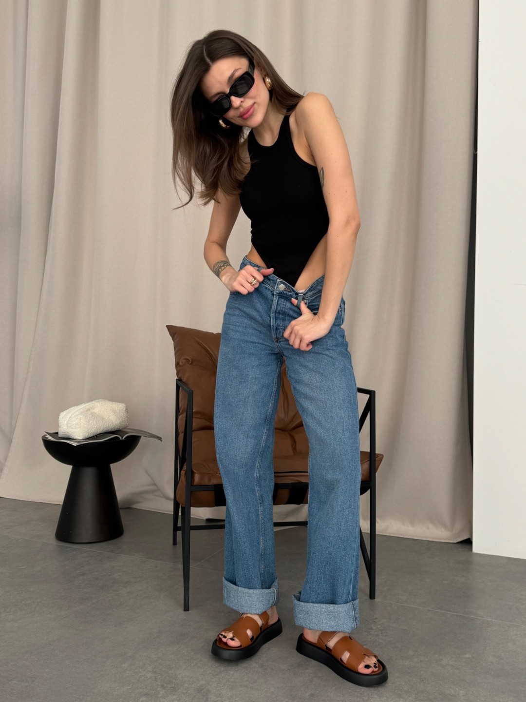 Шльопанці Kylie коричневі | LadyBoom